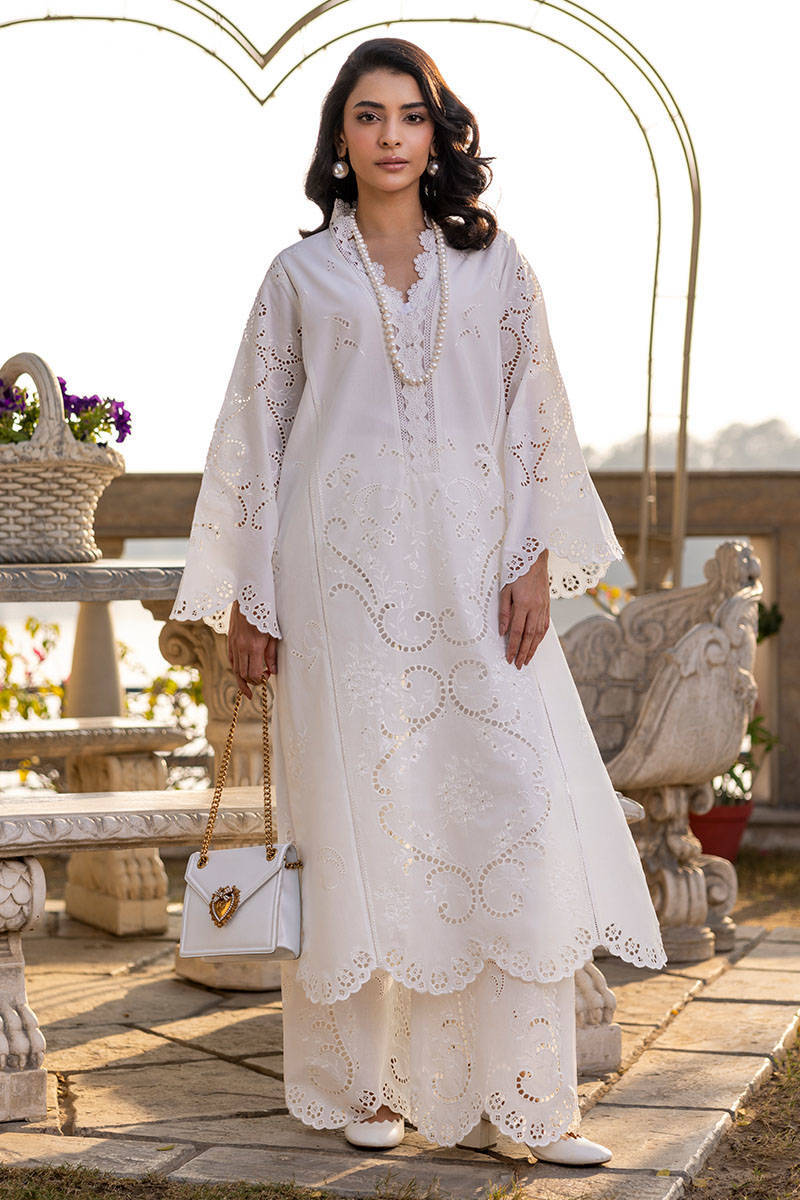 Picnic Basics '25 - Ivory Pearl Set – Nainpreet - The Collective